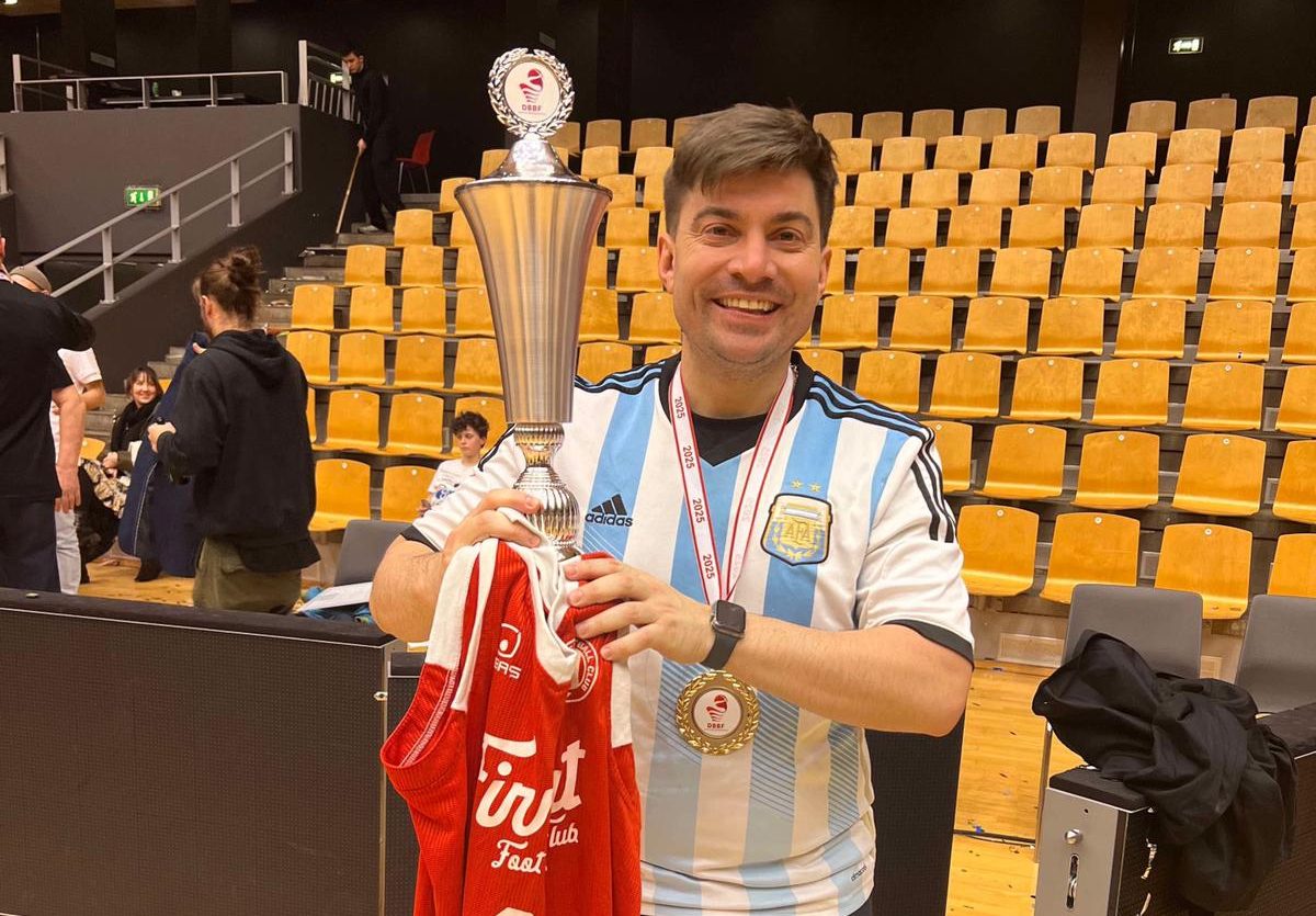 DINAMARCA : El firmatense Manuel Sánchez campeón danés - santafebasket
